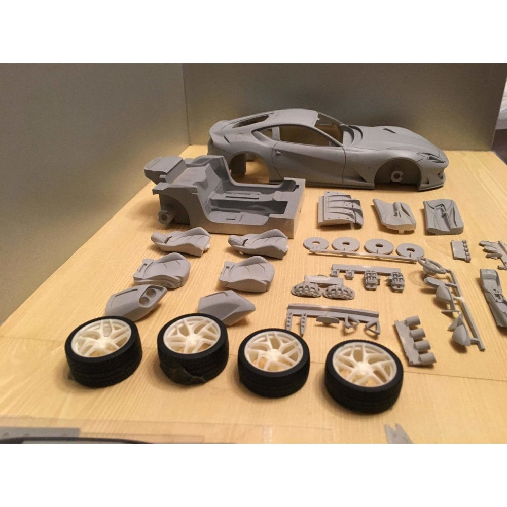 Alpha Model Ferrari 812 Superfast 1/24 - GPmodeling